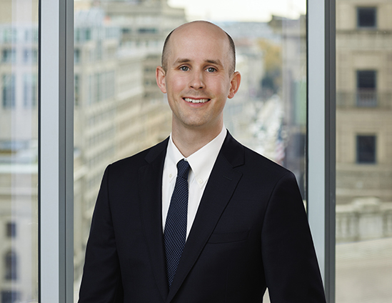 Boies Schiller Flexner LLP - Izaak Earnhardt